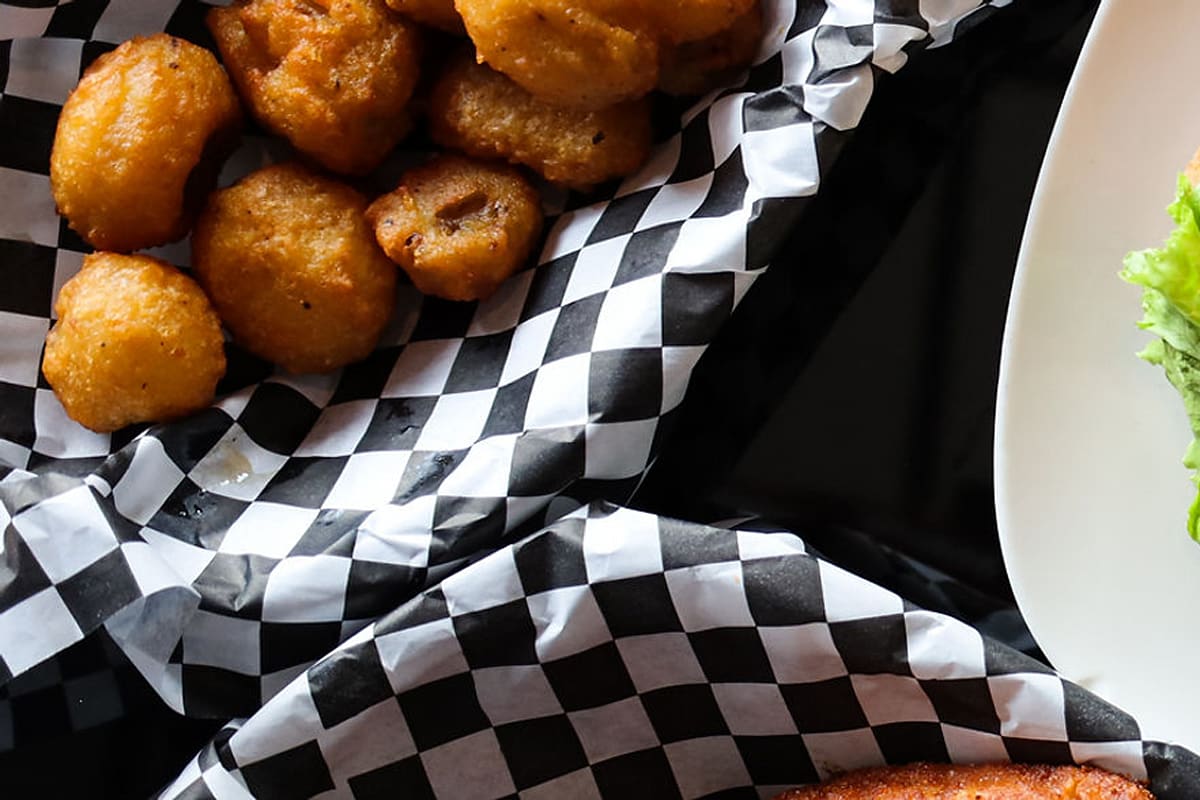 The World Famous Stadium Inn Delivery Menu | Order Online | 3007 Fort ...