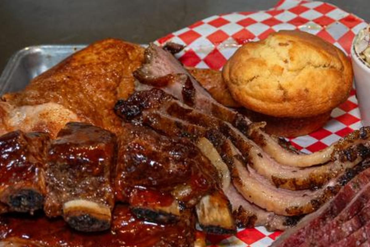 Tin Roof BBQ & Catering Delivery Menu | Order Online | 171 S Guild Ave ...