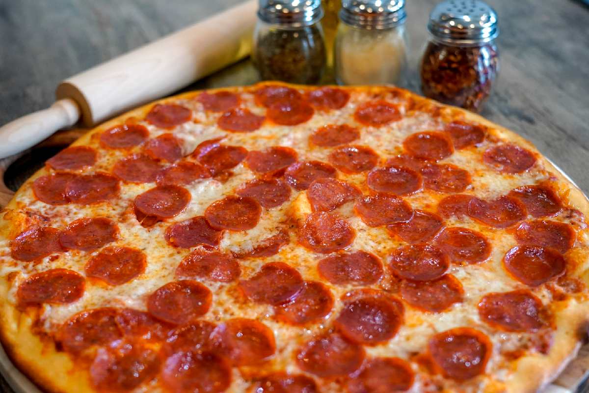 Johnny's The Bronx Pizza Delivery Menu | Order Online | 2756 East Coast ...