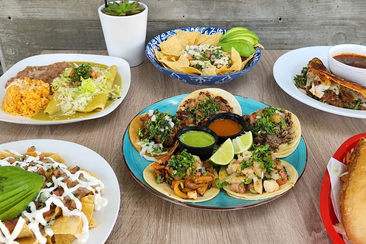 Zocalo Restaurant Delivery Menu | Order Online | 901 Embarcadero del ...