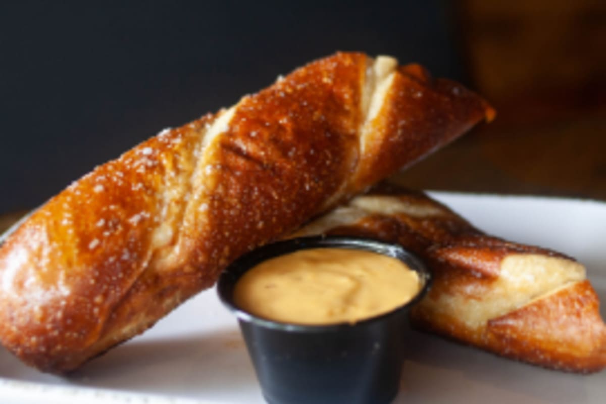 Harry's Taphouse & Kitchen Delivery Menu | Order Online | 5580 Indiana ...