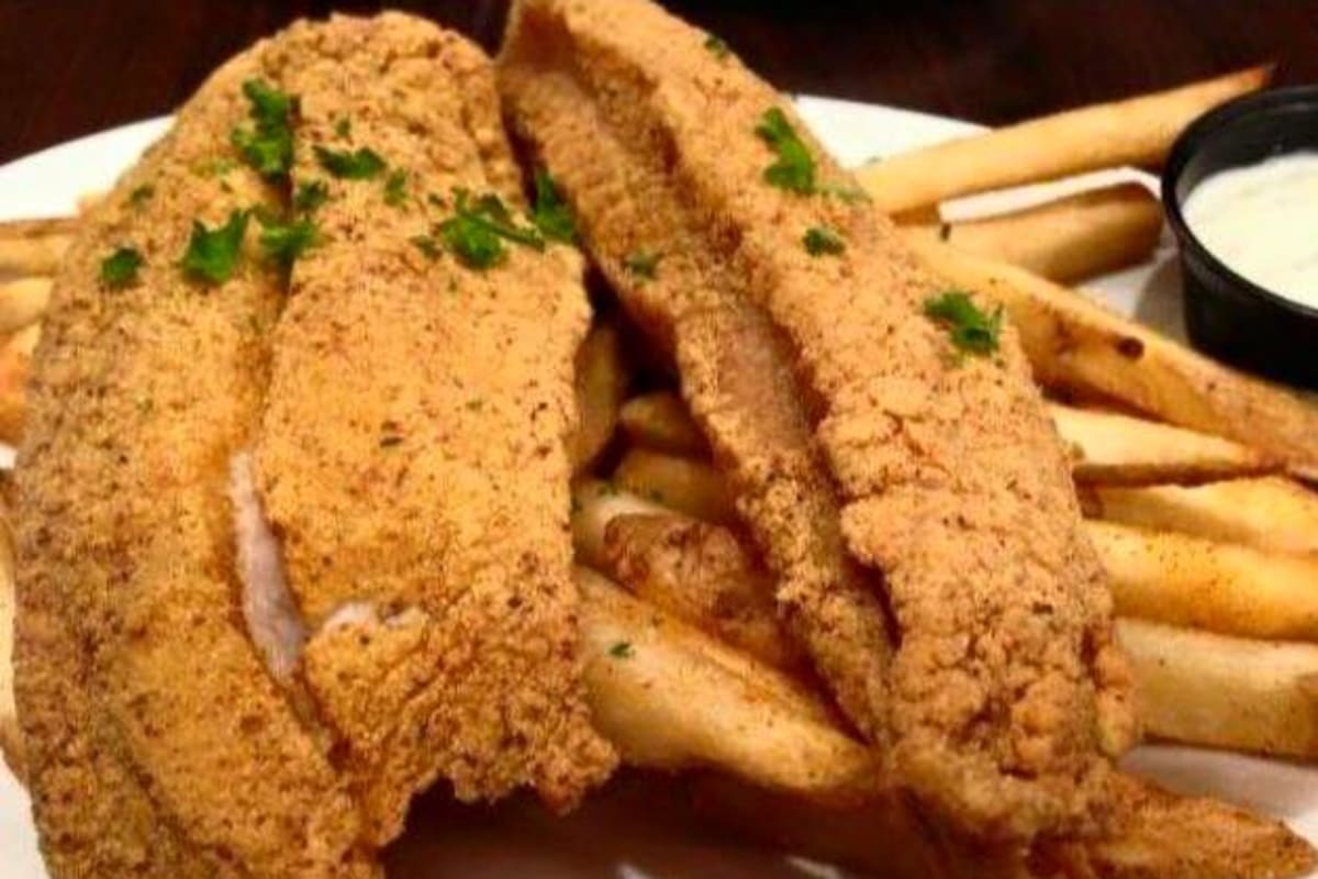 Addison Point Sports Grill - Addison, TX Restaurant | Menu + Delivery ...