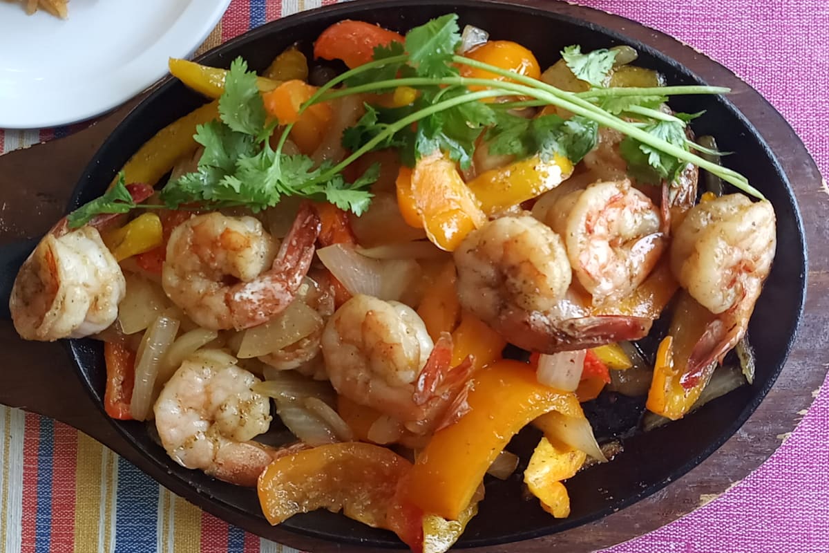 Burrito Caliente Delivery Menu | Order Online | 10925 Crenshaw Blvd ...