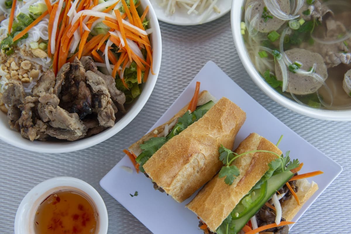 Banh Mi Pho U! - Bothell, WA Restaurant | Menu + Delivery | Seamless