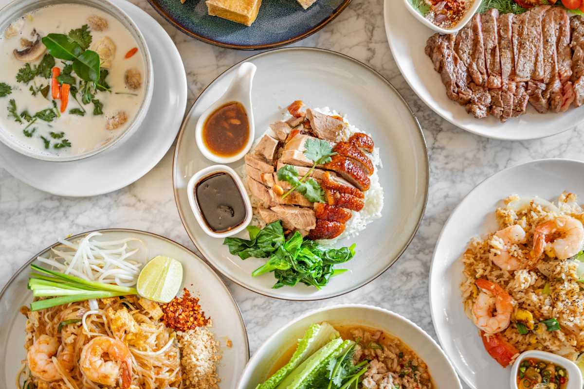 Spelling Thai Bistro - Los Angeles, CA Restaurant | Menu + Delivery ...