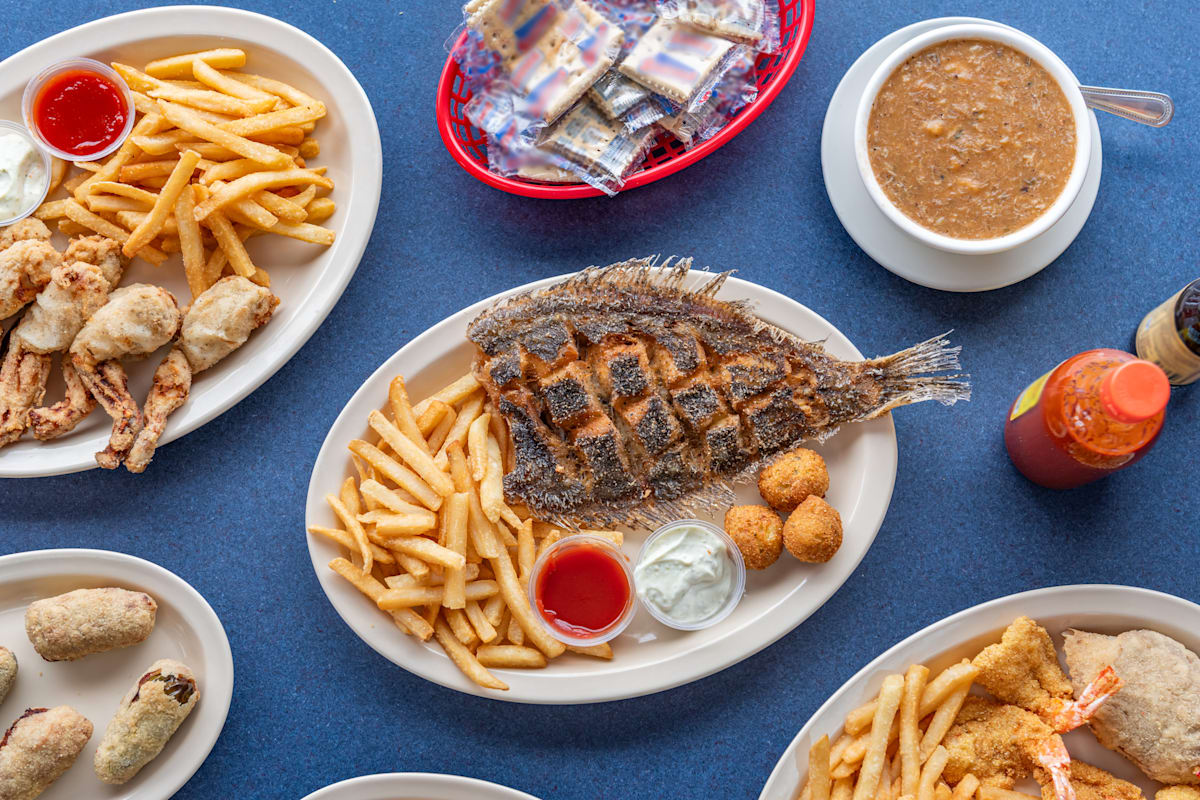 El Barquito Seafood and Oyster Bar Delivery Menu | Order Online | 8107 ...