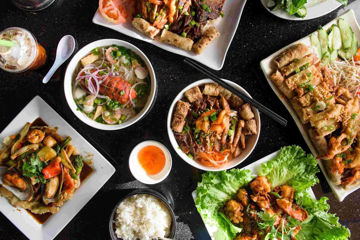 Hello Pho Banhmi Boba Delivery Menu | Order Online | 2713 NE Sandy Blvd ...