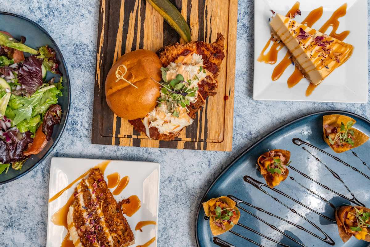 Roadtrip - Bay Shore, NY Restaurant | Menu + Delivery | Seamless