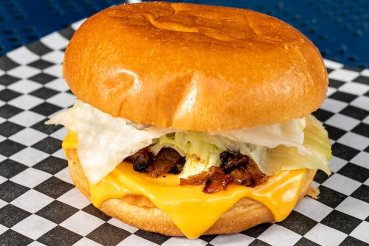 Hayes Burger - San Diego, CA Restaurant | Menu + Delivery | Seamless