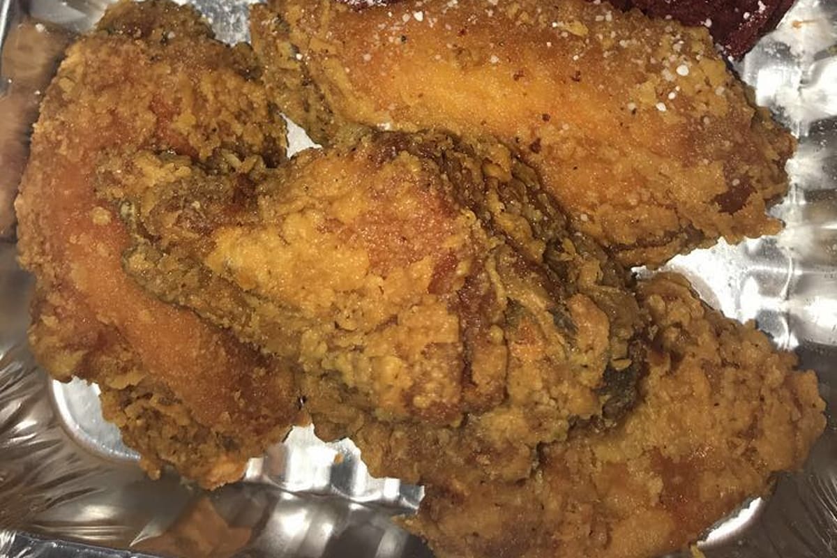 Rochdale Chicken And Fish - Jamaica, NY Restaurant | Menu + Delivery ...