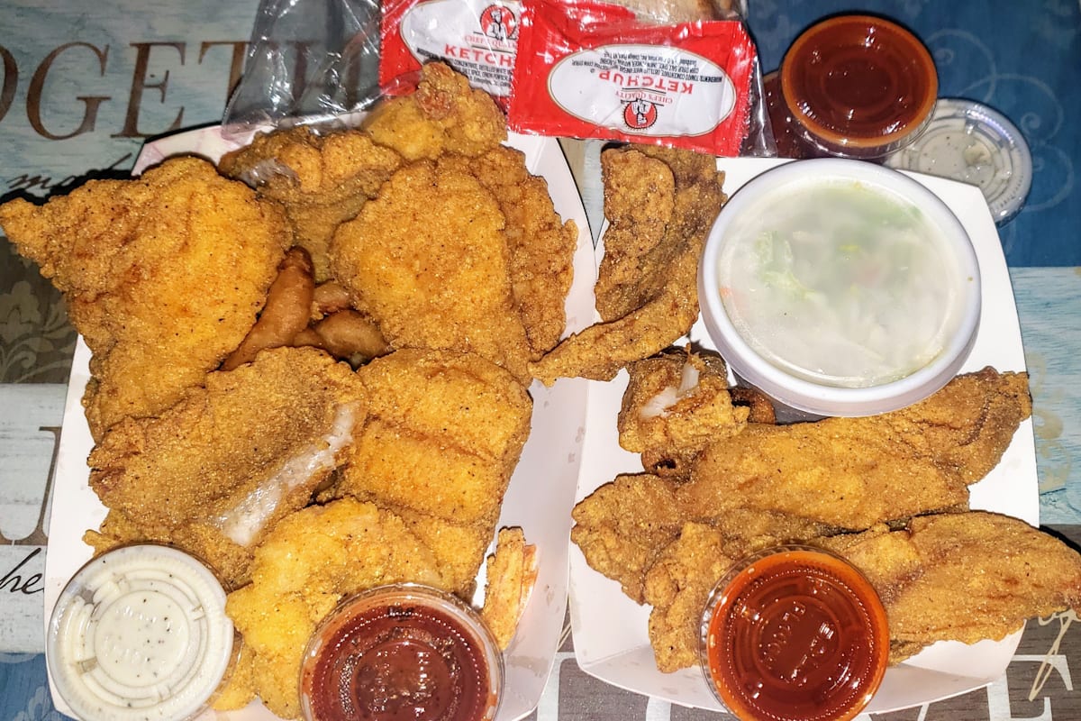 La Brea Seafood Delivery Menu | Order Online | 945 N La Brea Ave ...