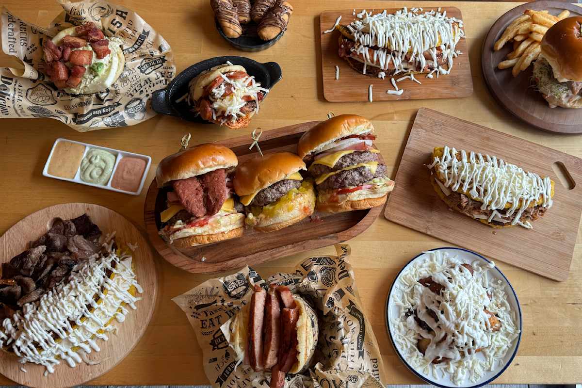 Arepas Burger Delivery Menu | Order Online | 81-05 Northern Blvd Queens ...