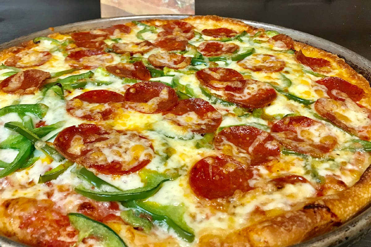 Royal Pizza Delivery Menu | Order Online | 1001 Boston-Providence ...