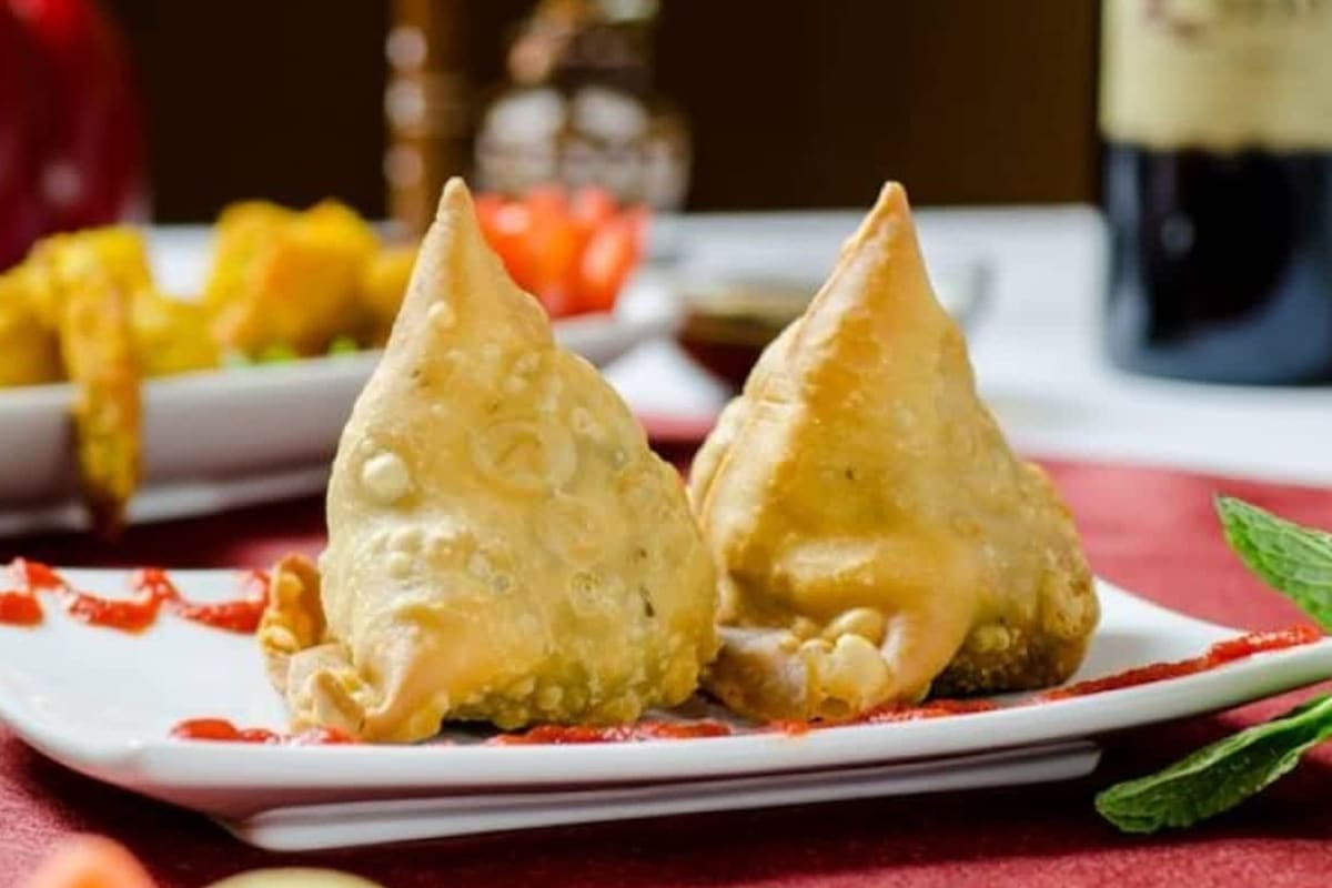 Samosa Hut and Spices Delivery Menu | Order Online | 7050 N Cedar Ave ...