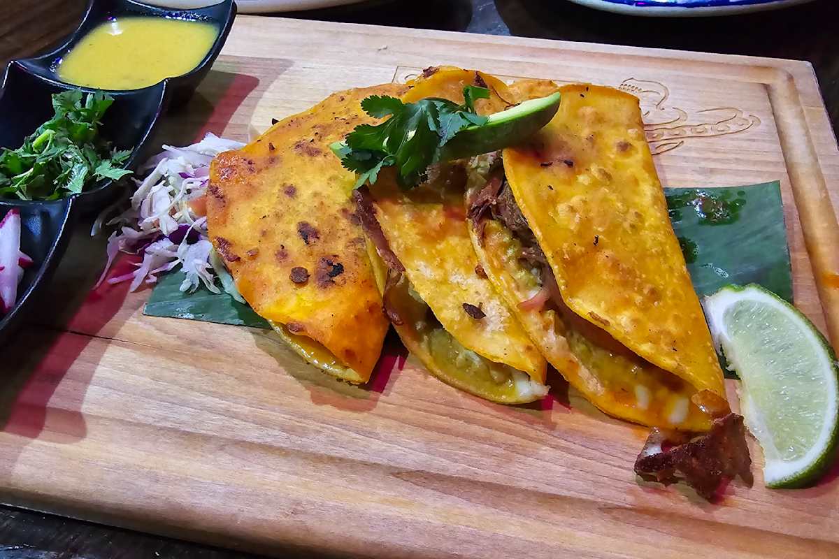 Kalaveras Fullerton - Fullerton, CA Restaurant | Menu + Delivery | Seamless