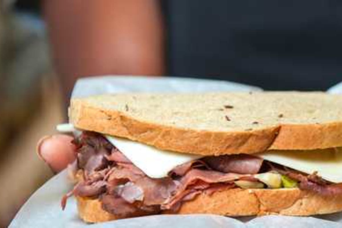 Uncle T's Deli Kitchen Delivery Menu | Order Online | 1509 W Daisy L ...