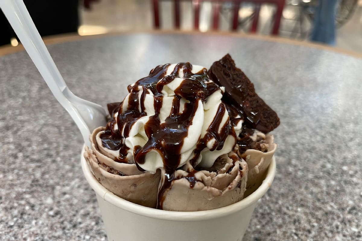 Otro Rollo - Fayetteville, AR Restaurant | Menu + Delivery | Seamless