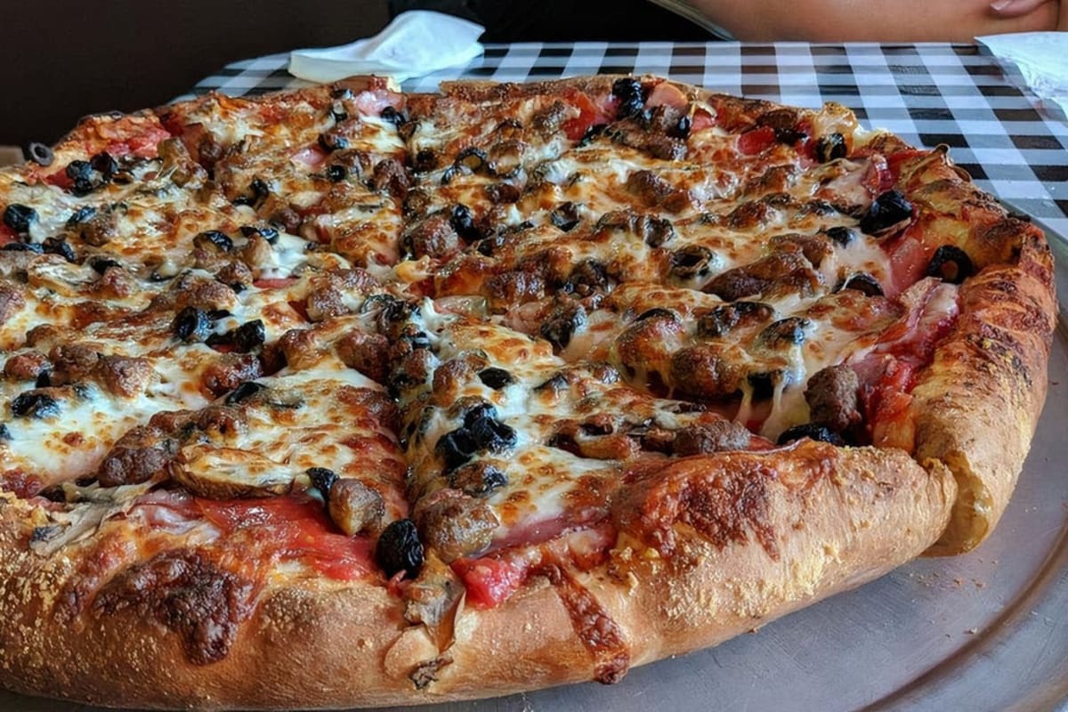 Sorelli Pizza - Mountlake Terrace, WA Restaurant | Menu + Delivery ...