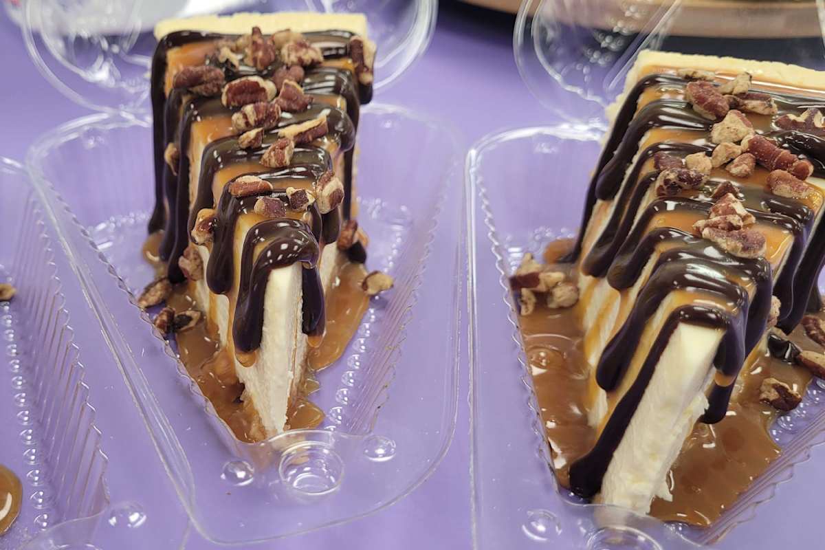 Thicc Cakes Delivery Menu | Order Online | 554 W Mt Vernon St Nixa ...