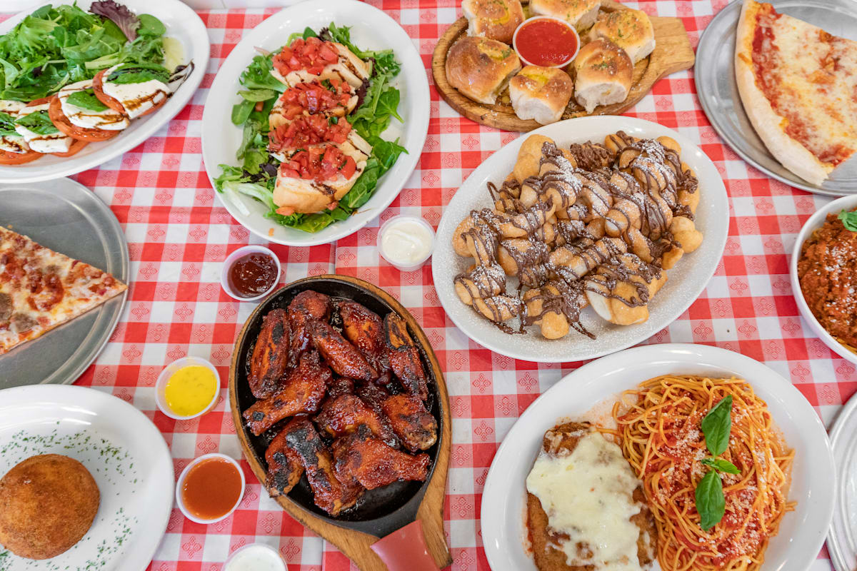 900 Degrees Woodfired Pizza Delivery Menu | Order Online | 28152 Paseo ...