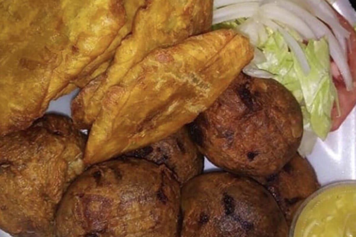 Caribbean Kitchen 305 Delivery Menu | Order Online | 762 NW 183rd St ...