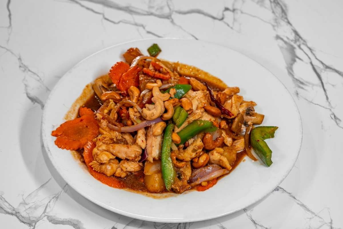 Siam Marina Restaurant Delivery Menu | Order Online | 16846 Oak Park ...