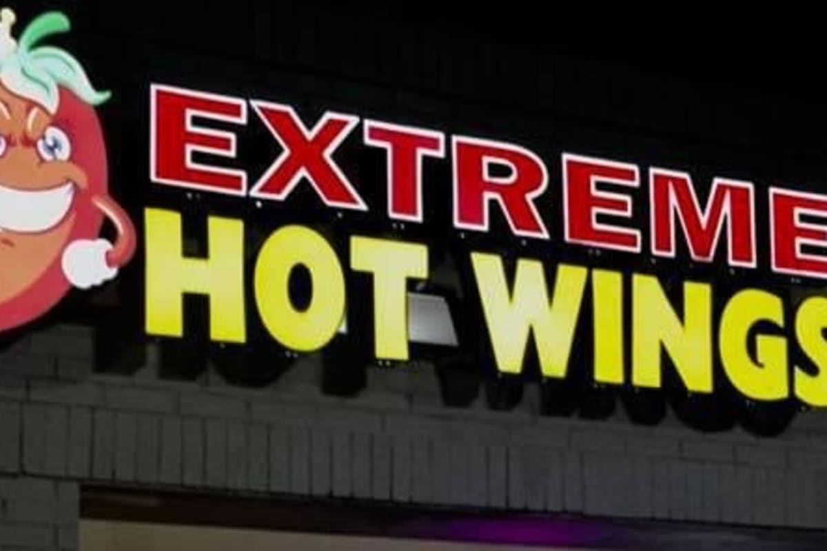 Hot Wings Delivery Restaurant at Samara Smalling blog