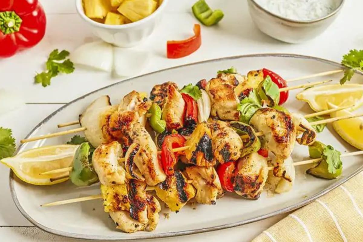 Mis Raices Restaurant Delivery Menu | Order Online | 2915 ...