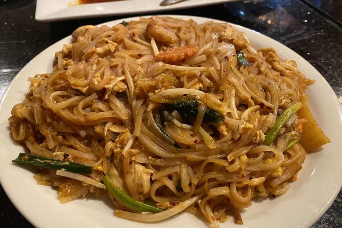 Tomy Thai Delivery Menu | Order Online | 1736 W State of Franklin Rd Johnson City | Grubhub