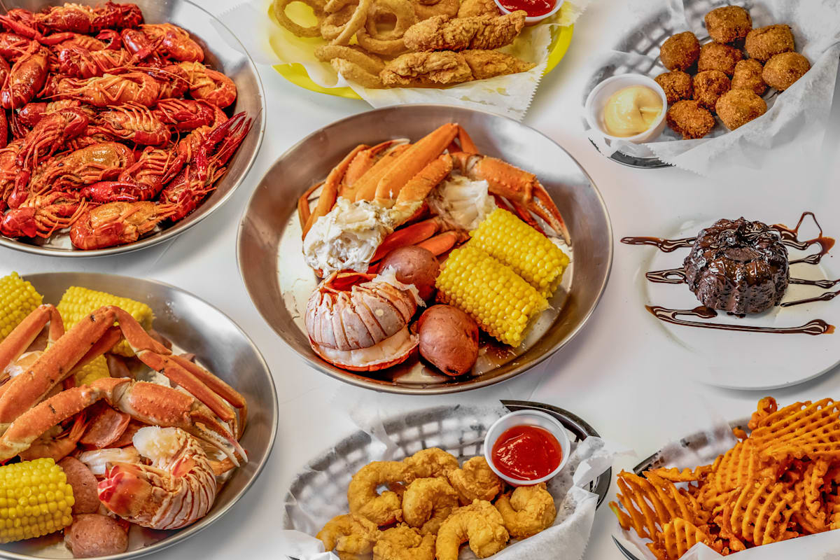 Yummi Crab Delivery Menu | Order Online | 6571 North Oak Trafficway ...