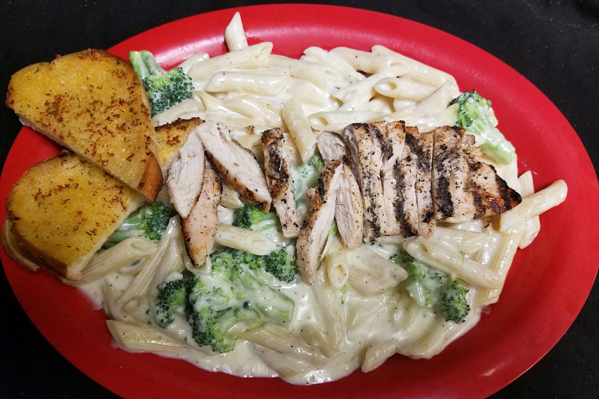 Shotz Bar & Grille Delivery Menu | Order Online | 3713 Oakwood Ave ...