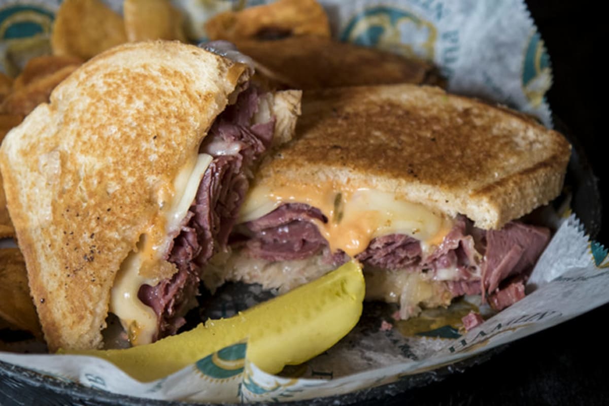 Hamlin Pub Tienken - Rochester, MI Restaurant | Menu + Delivery | Seamless