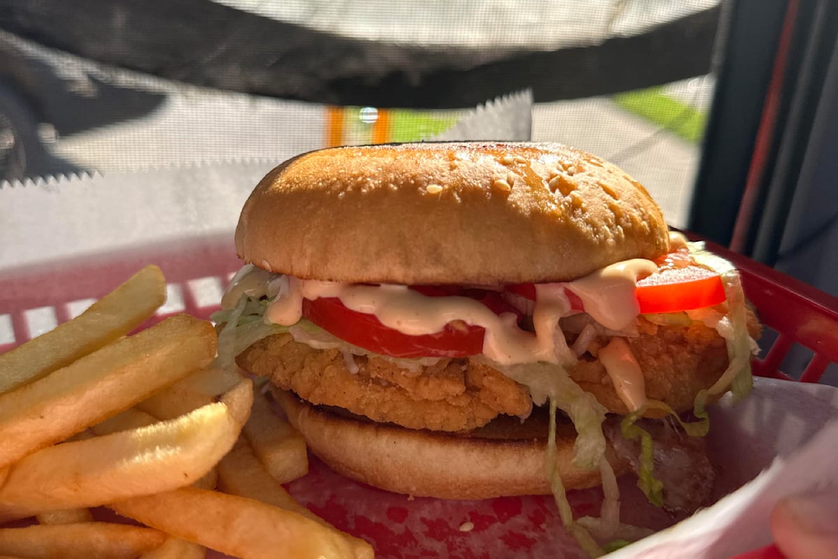 Taqueria Don Leo Delivery Menu | Order Online | 1030 Edgebrook Dr ...