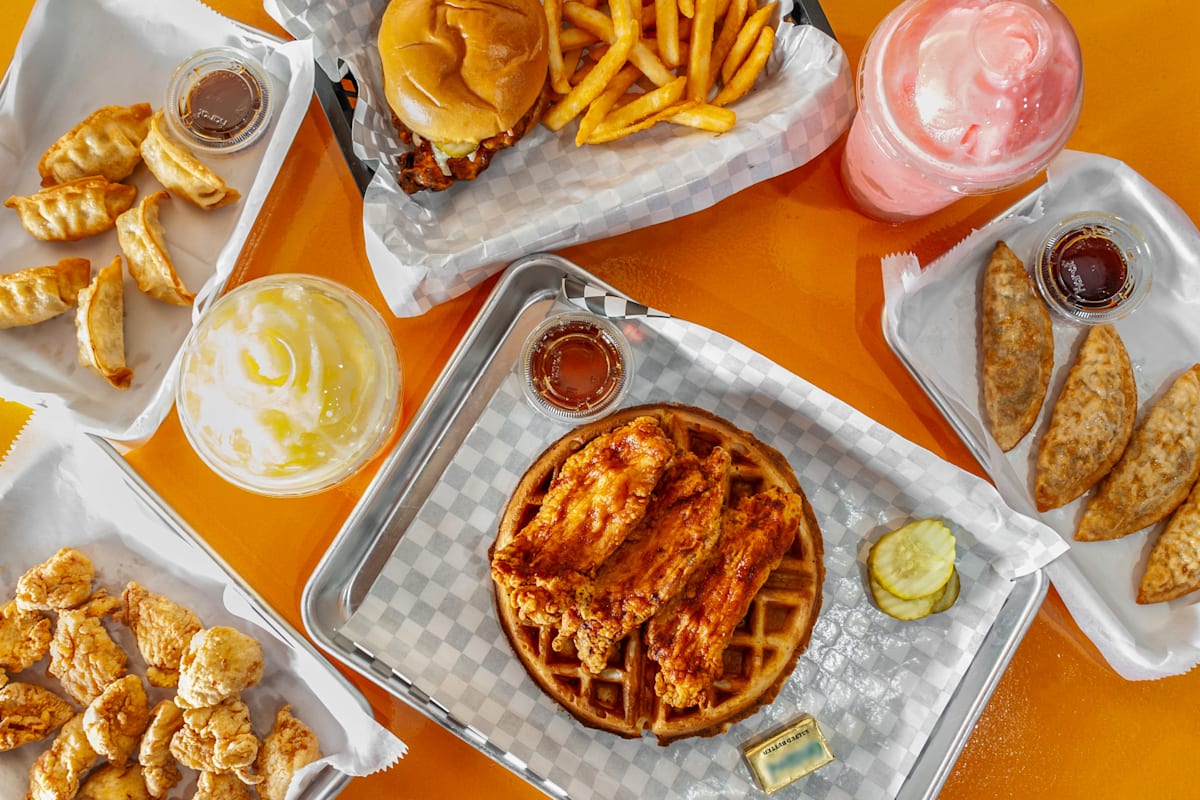 LA hot chicken Delivery Menu | Order Online | 42314 Hayes Rd Clinton ...