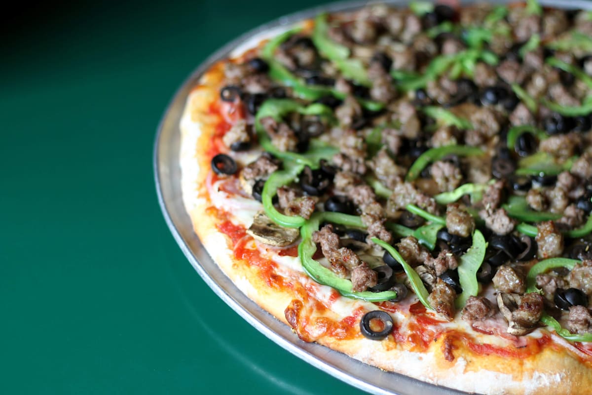 Shakespeare's Pizza (West) Delivery Menu | Order Online | 3304 West ...