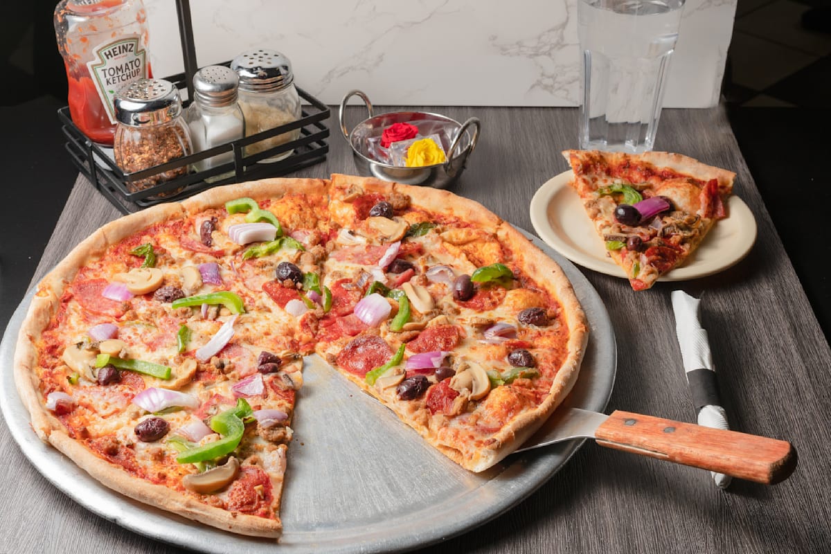 Roma's Pizza and Mexican Food Delivery Menu | Order Online | 2555 ...