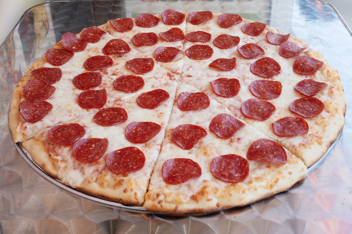 99 cents Hot Pizza and Hotdog - Queens, NY Restaurant | Menu + Delivery ...