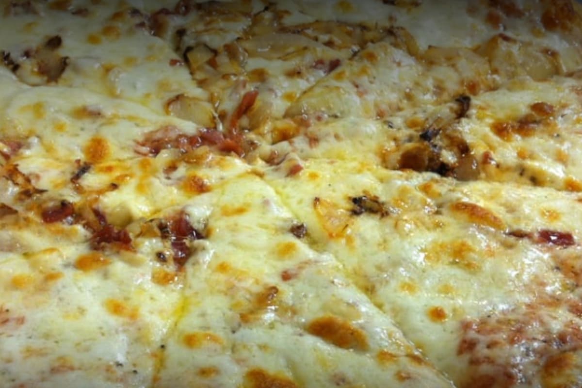 Diamond Pizza and Grill Delivery Menu | Order Online | 1700 W Diamond ...