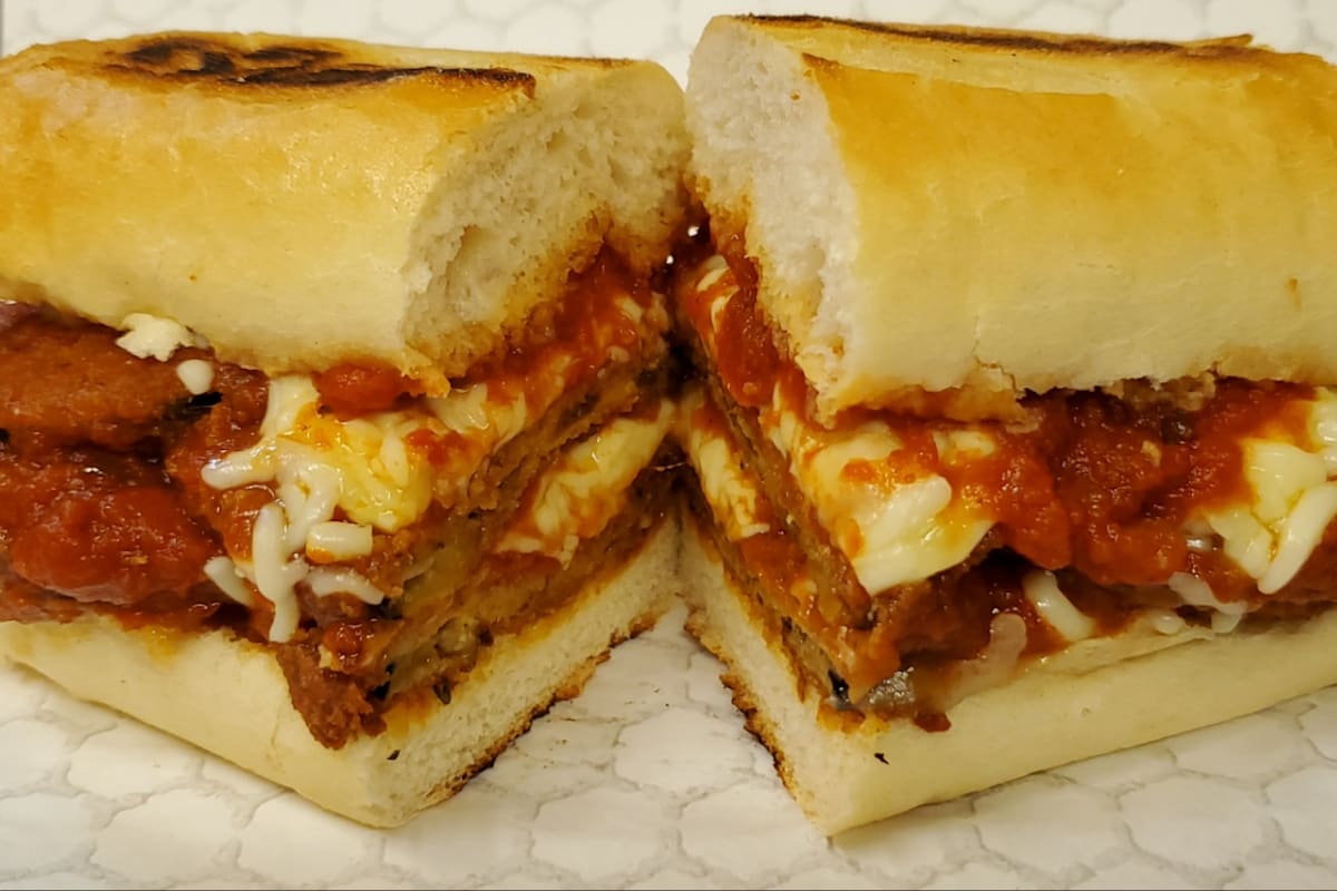 Nicky V's Beef and Dogs Delivery Menu | Order Online | 6200 159th St ...