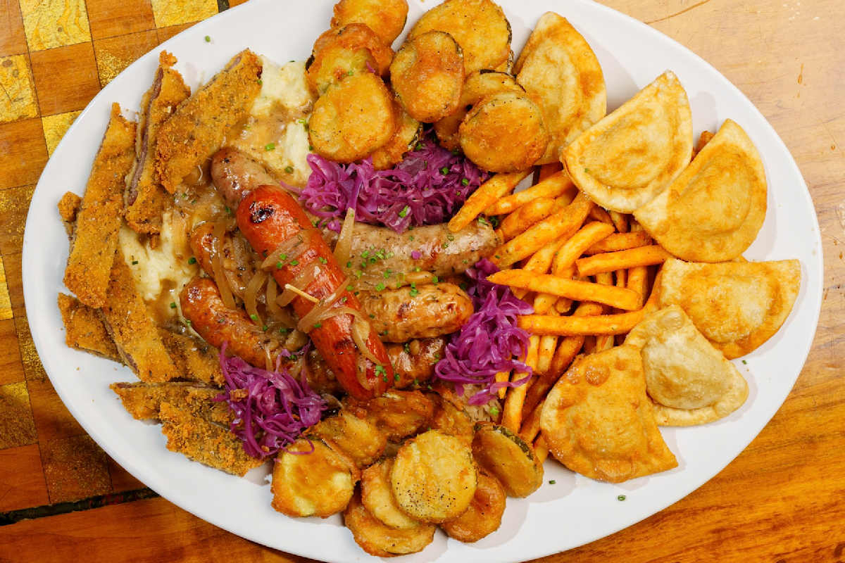 Brü Craft & Wurst Delivery Menu | Order Online | 1318 Chestnut St ...