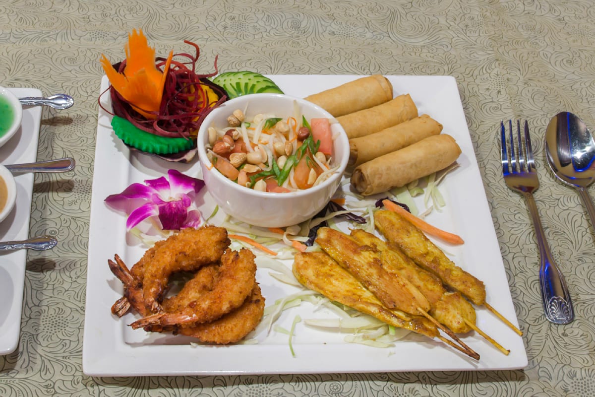 N Thai Palace - Somerset, NJ Restaurant | Menu + Delivery | Seamless