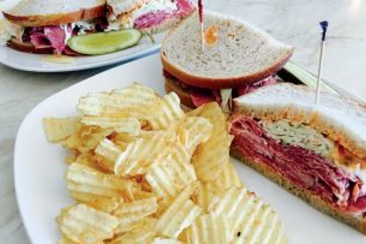 Robin Hood Diner Delivery Menu | Order Online | 528 2nd St Pike ...