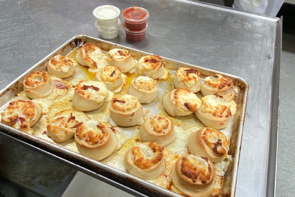 Highlander Pizza Delivery Menu | Order Online | 2043 Electric Rd ...