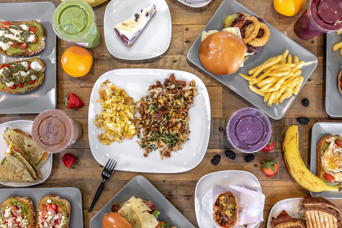 Fruta Cafe 1000 - Bridgeport, CT Restaurant | Menu + Delivery | Seamless