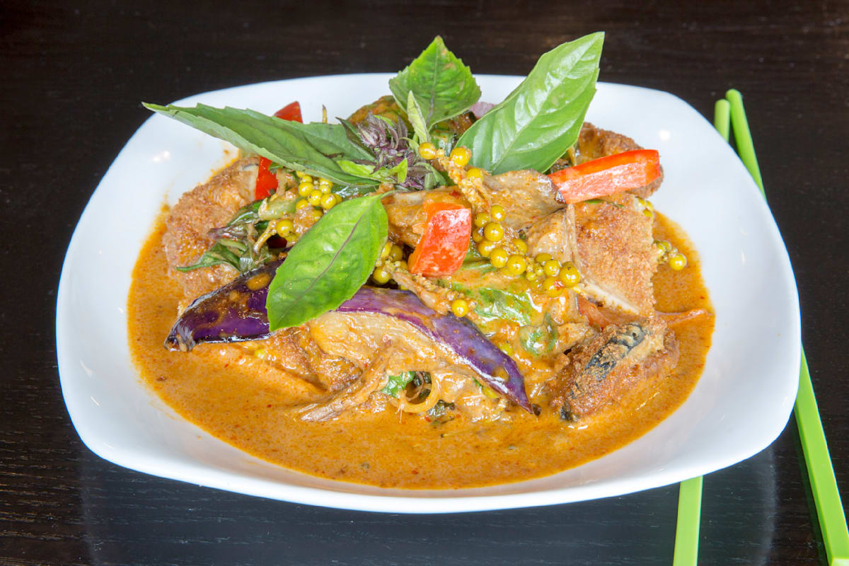 Bulan Thai Vegetarian Kitchen Delivery Menu | Order Online | 4114 Santa ...
