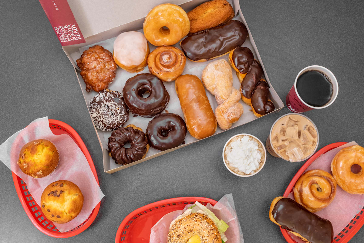 Winchells Donut Delivery Menu | Order Online | 78395 Varner Rd Palm ...