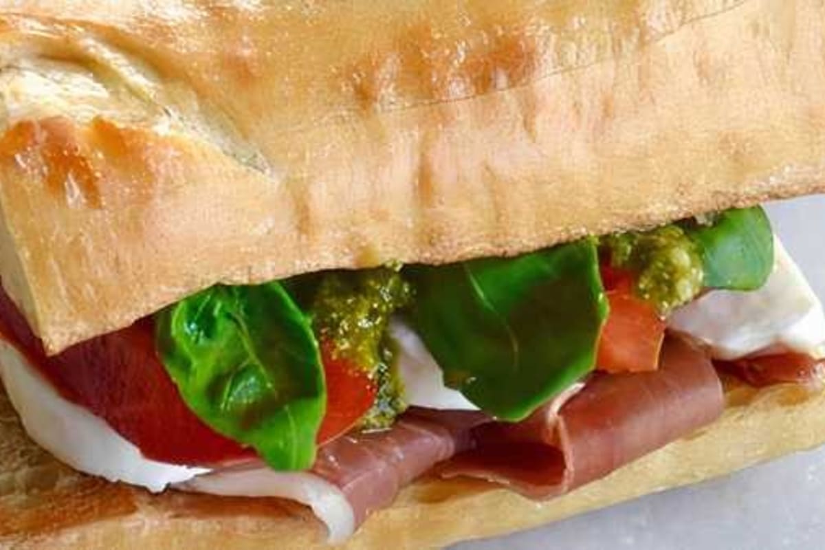 Knuckle Sandwiches Delivery Menu | Order Online | 18461 Dexter Ave Lake ...