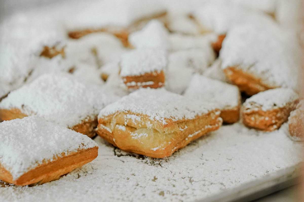 Beignet Box Delivery Menu | Order Online | 6600 California 27 Los ...