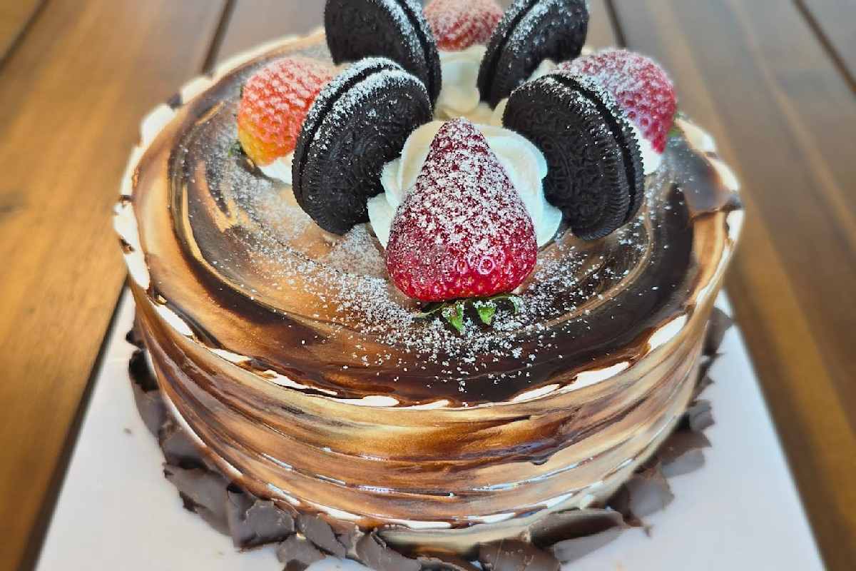 Crown Bakery & Café Delivery Menu | Order Online | 4355 Spring Mountain ...
