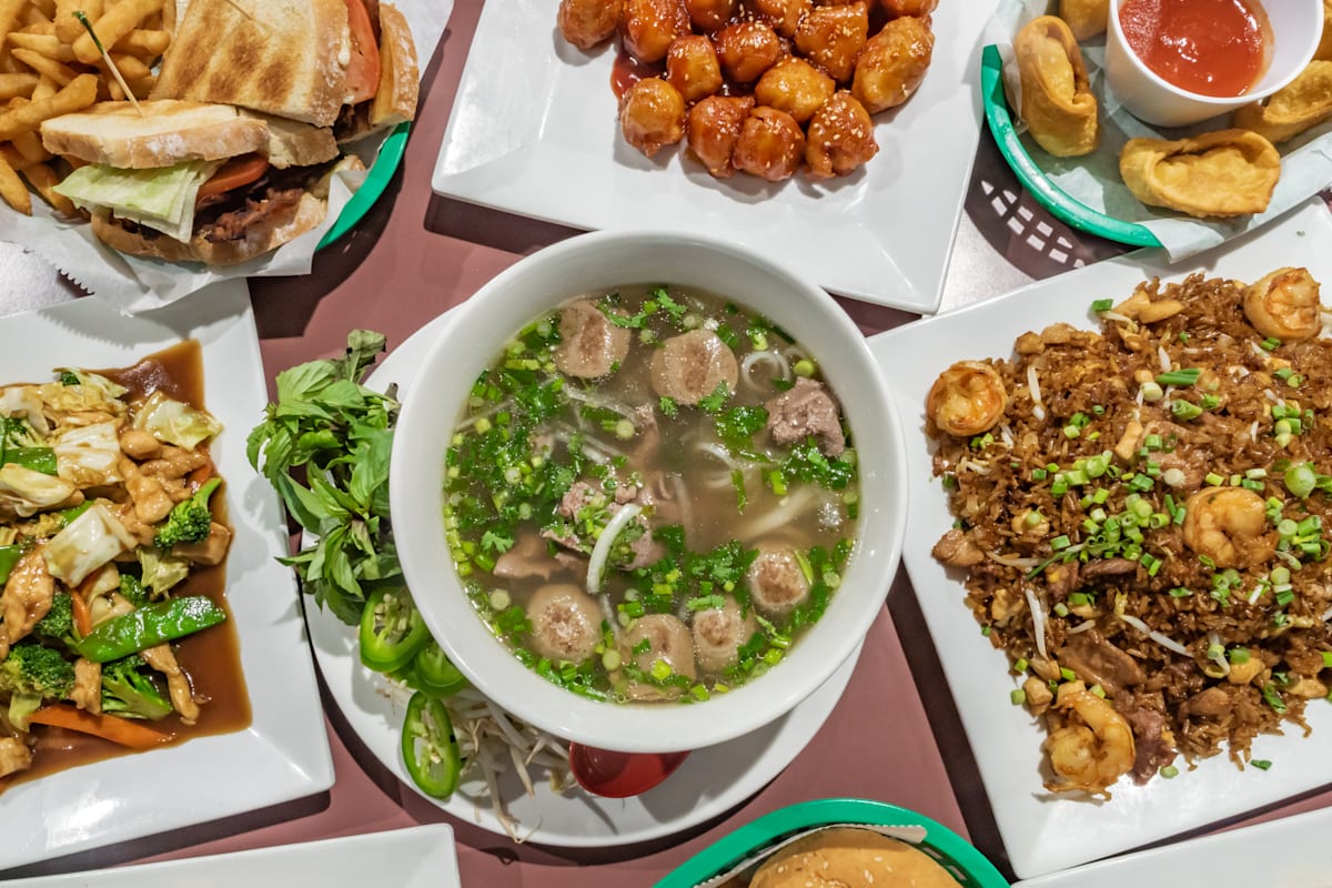 Tracks Bar & Grill Delivery Menu | Order Online | 1091 Rice St Saint ...